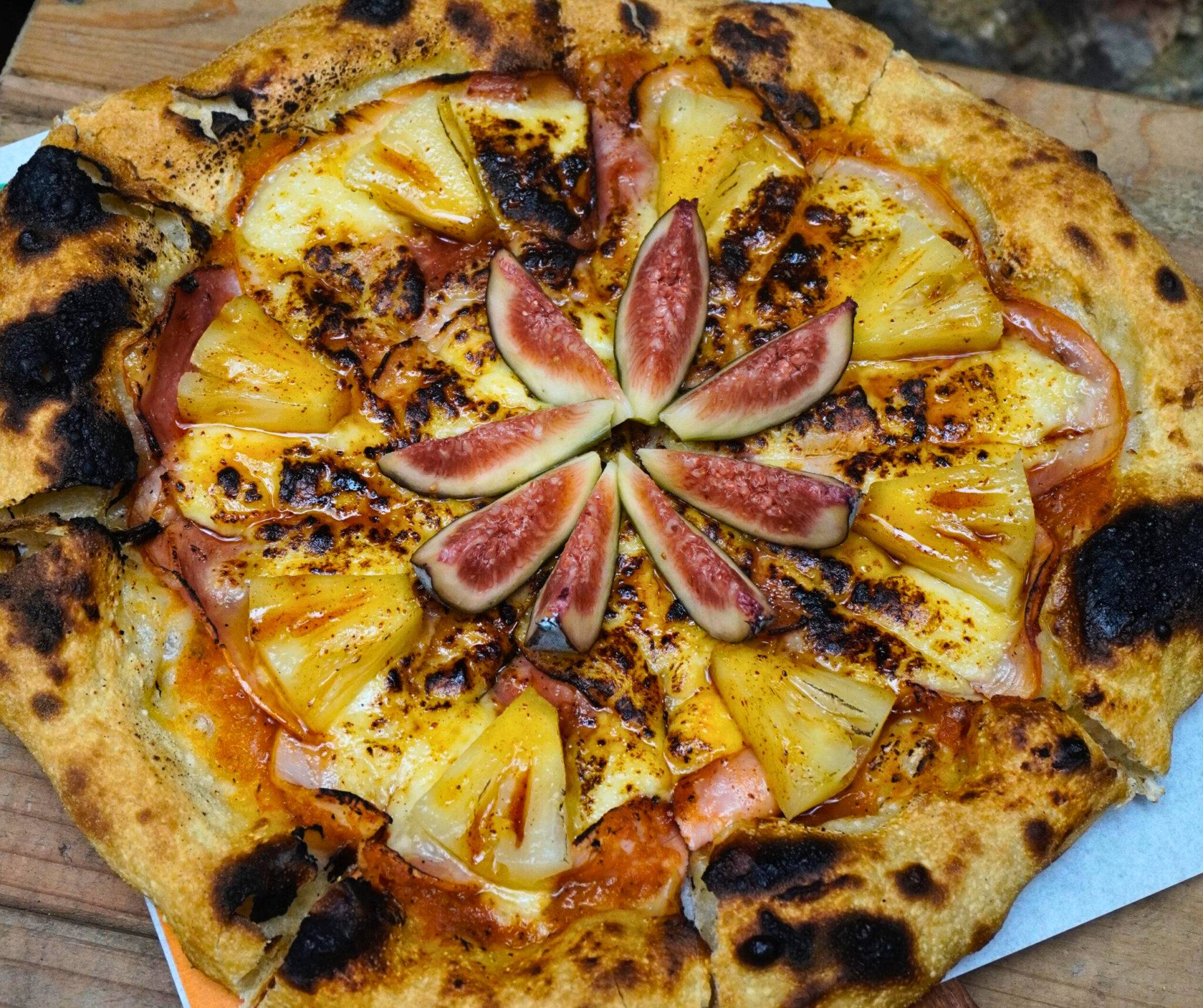 Merlô Vinho e Bossa faz bonito no cardápio de comidinhas | Juicy Santos