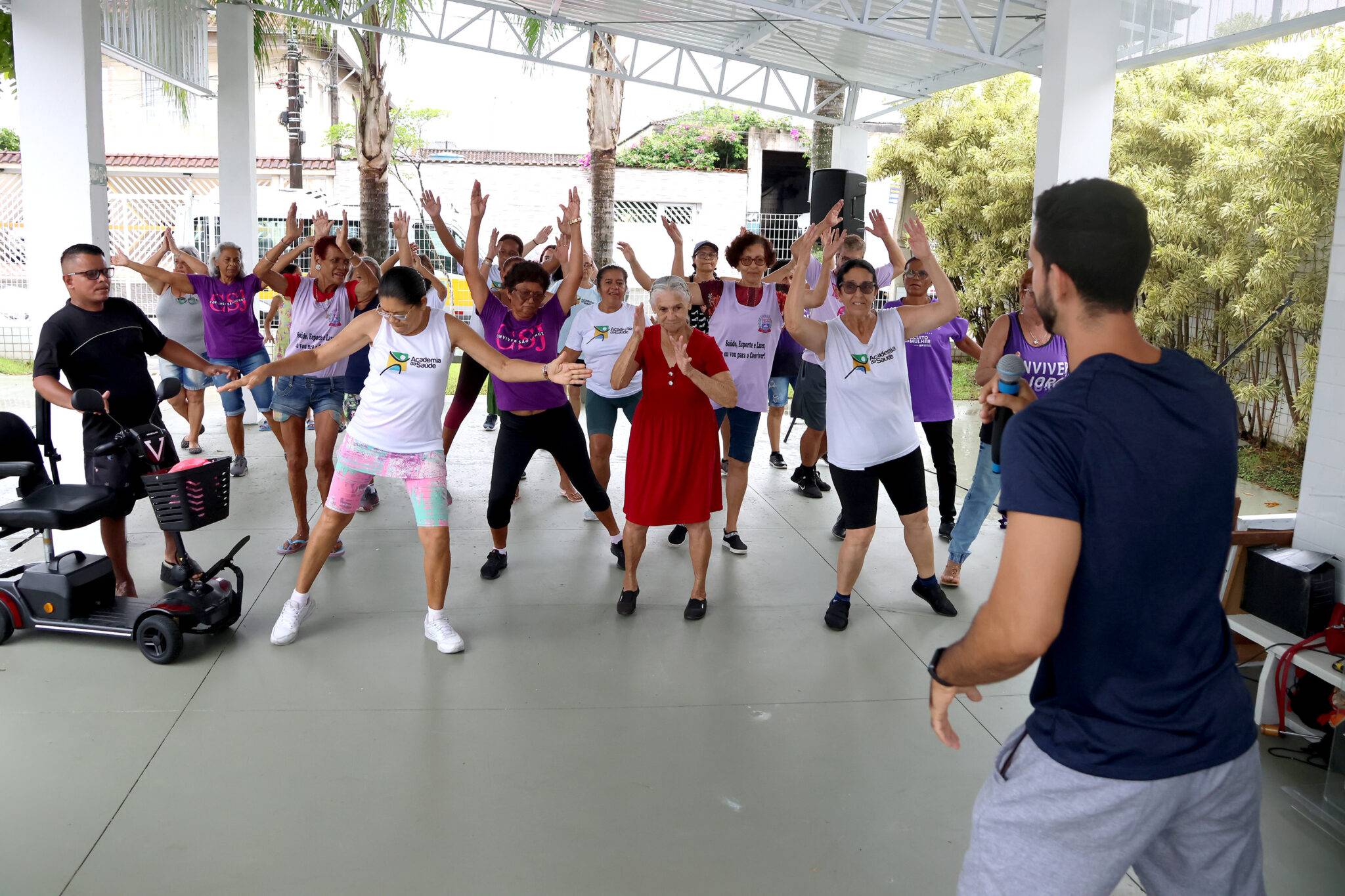 Academias da Saúde: saiba como se exercitar gratuitamente em Praia ...